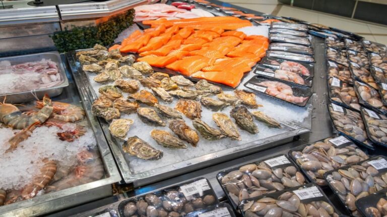 Fish Markets in Maui: Where to Find the Freshest Local Catch